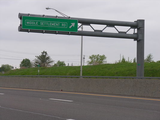 Structural Steel Cantilever Overhead Sign Truss Cantilever Type Highway ...